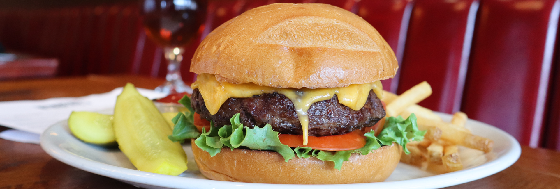 Winberie's Summit - Restaurant & Bar